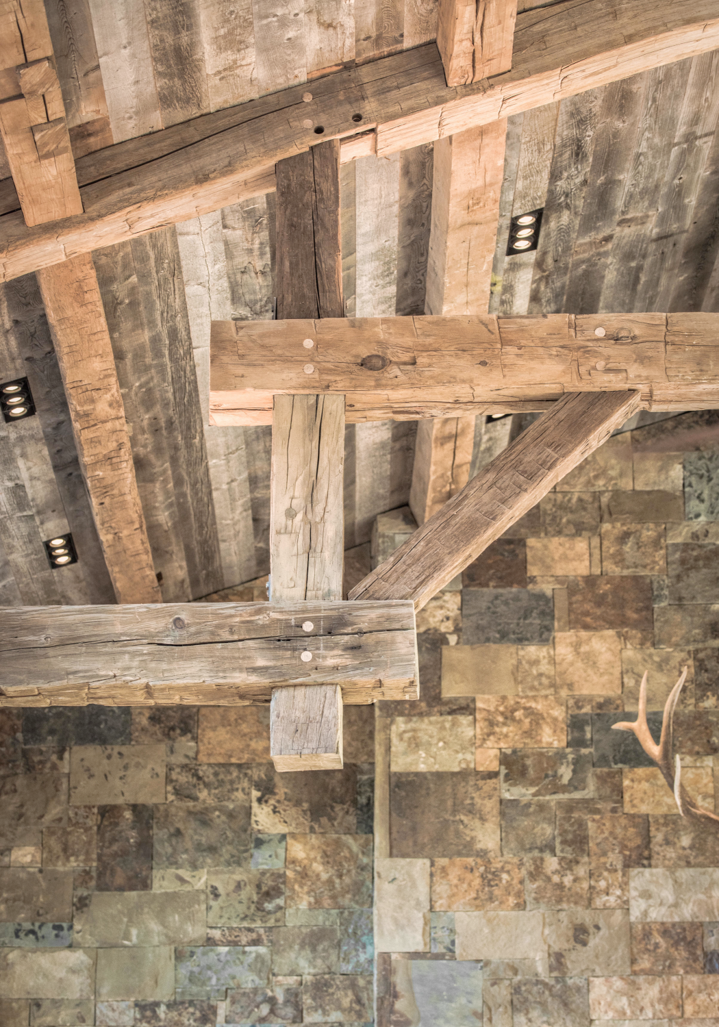 Weatherford Modern Ranch ceiling – J. Christopher Architecture